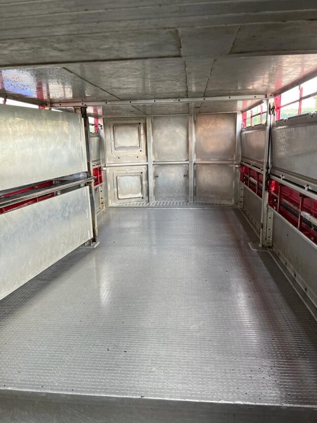 Trailers - P & D Commercials